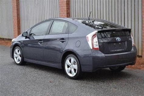 ტოიოტა პრიუსის ნაწილები Toyota Prius Parts შევიძენ მესამე თაობა პრიუსის უკანა ბამპერს