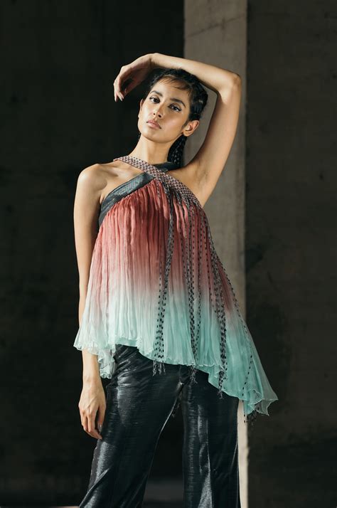 Gathered Halter Top — A K H L