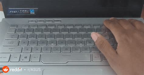 Black Screen With Random Lines Startup Asus