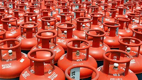 Commercial Lpg Cylinder Prices Reduced By Rs 7 With Effect From Today