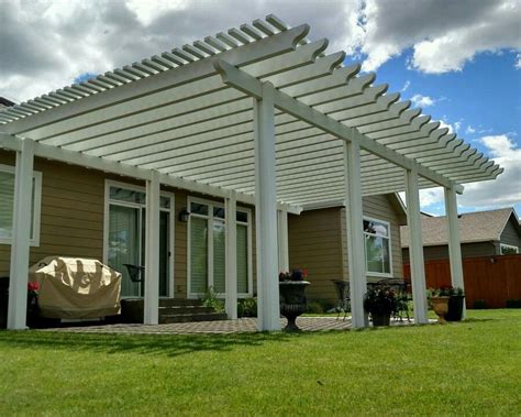 Pin By Tonya Walker On Patio Design Pergola Covered Pergola Modern