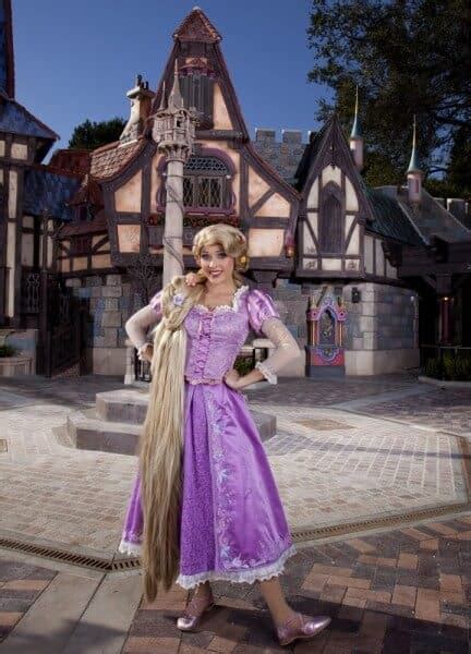 Fresh Eyes Friday Do Disneyland Like A Bachelorette Inside The Magic