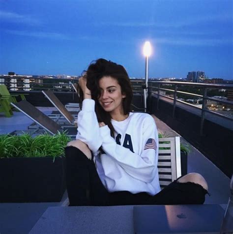 Diaporama Natali Husic La Nouvelle Petite Amie Sexy De Louis Sarkozy Vsd