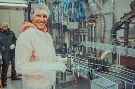 LiveFresh LiveFresh - Kaltgepresste Säfte & Shots aus Superfood