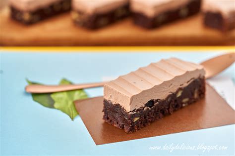 Dailydelicious Frosted Fudge Brownies