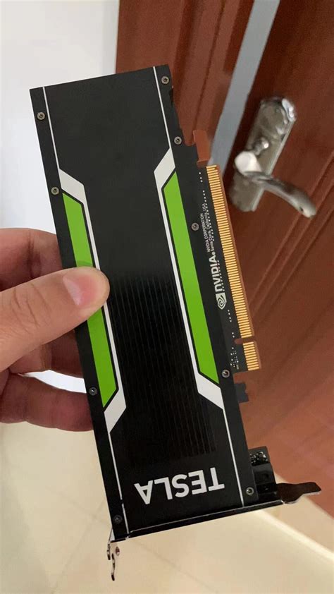 一台五毒俱全的电脑——qxq3 国产主板 特斯拉p4 英特尔专用内存 Issd一体封装固态 哔哩哔哩