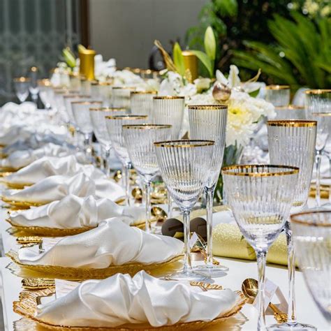 Pin By Lindsay Oglesby On Nye Party Gold Wedding Decorations