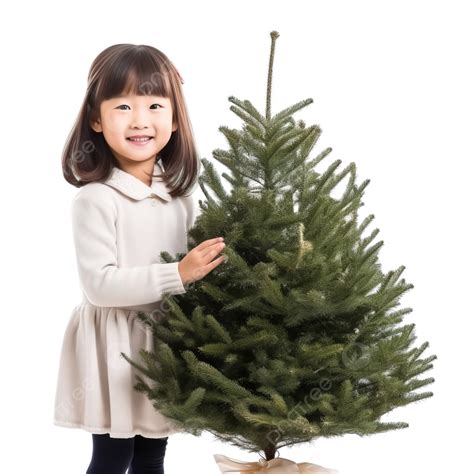 크리스마스 트리를 들고 있는 작고 행복한 귀여운 소녀의 초상화 크리스마스 가족 산타걸 크리스마스 소녀 Png 일러스트 및 이미지 에 대한 무료 다운로드 Pngtree