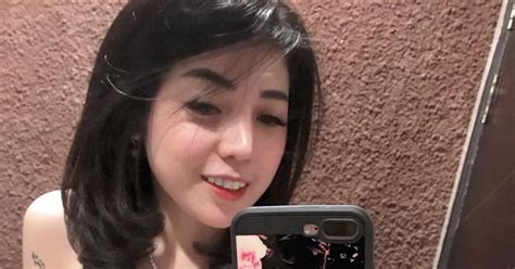 Cerita Dewasa Aku Mencari Lelaki Yang Bisa Memuaskan Nafsuku