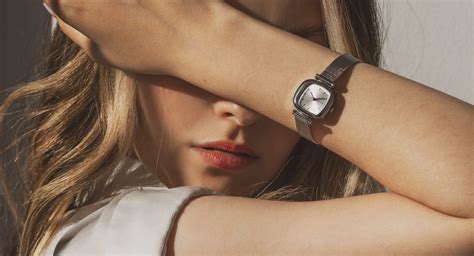 شیشه ساعت مچی ؛ بررسی انواع شیشه ساعت Komolife