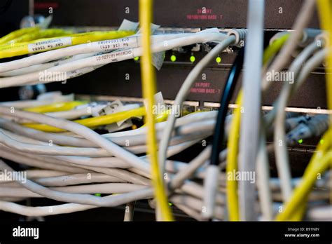 SCSI Data Twisted Pair Cable Hub Switch Database Disk Harddrive Information Technologies