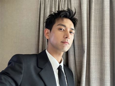 Pin By Ery Welcometomyhell On Li Xian Handsome Actors Groom And Groomsmen Style Actors