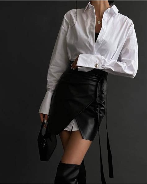 Костюм сорочкаспідниця — ціна 662 грн у каталозі Костюми зі спідницею