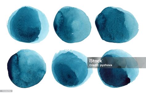 둥근 파란색 수채화 프레임 흰색 배경에 격리된 원형 모양 형태 그래픽 디자이너에 대한 스톡 벡터 아트 및 기타 이미지 그래픽 디자이너 그런지 이미지 기법 다중 색상