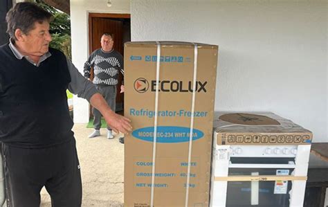 Канцеларија за КиМ опремила намештајем и белом техником повратничка домаћинстава у Призрену и