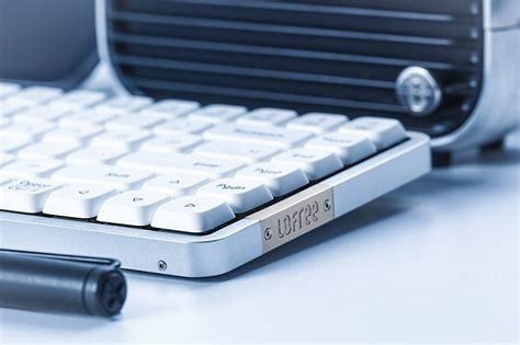 Testing Out The Lofree Flow Keyboard [review] Techacute