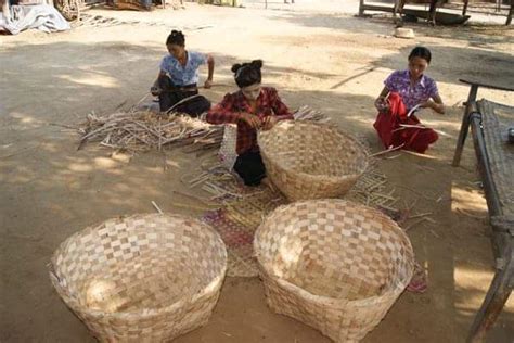 တံတားဦးမြို့နယ်တွင် ထန်းလျှော်တောင်း ယက်လုပ်သူများ ဝင်ငွေကောင်းရရှိ Information And Public