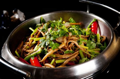 干锅腊味茶树菇 中国菜系 食品餐饮 摄影素材 汇图网www huitu