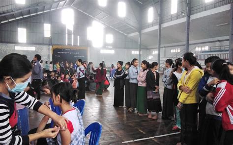 သံတောင်ကြီးမြို့နယ်တွင် အသက် ၅ နှစ်နှင့်အထက် ကျောင်းသူ ကျောင်းသားများအား ကိုဗစ် ၁၉ရောဂါကာကွယ