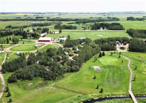 Campground Camrose Whistle Stop Golf Course