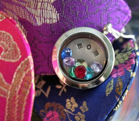 Just Another Static Heart Creating The Story Of Your Life With Origami Owl
