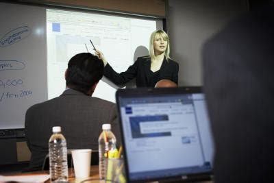 How To Outline A Font In PowerPoint