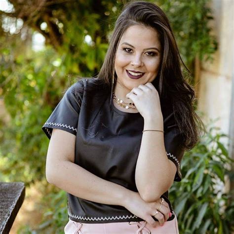 Karen Jeanine Cardoso Araujo Youtube
