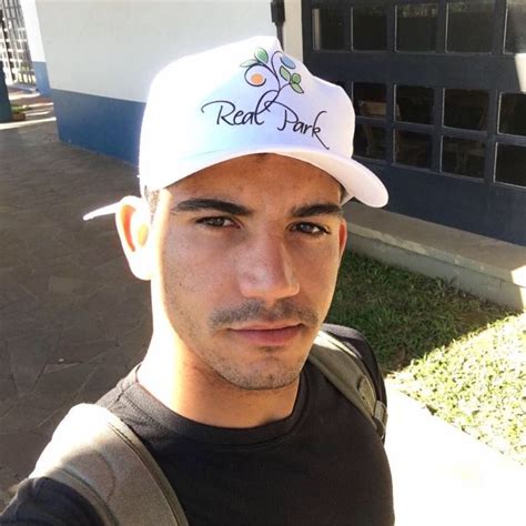 Marcos Costta Mvc Rosa On Threads