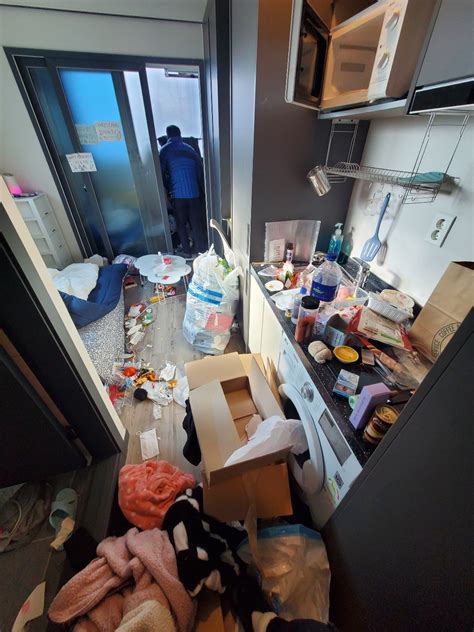 집청소업체 거주청소 비용알아보기 청소업체선택 방법 알아보기 쓰레기집청소 업체 후기 쓰레기집청소 비용공개와 청소과정 공개