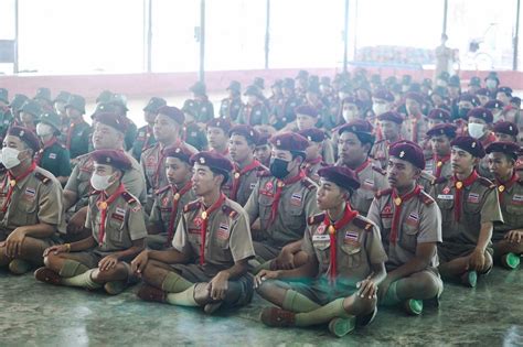 กิจกรรมกิจกรรมเข้าค่ายพักแรมล โรงเรียนห้วยกรดวิทยา หก ว