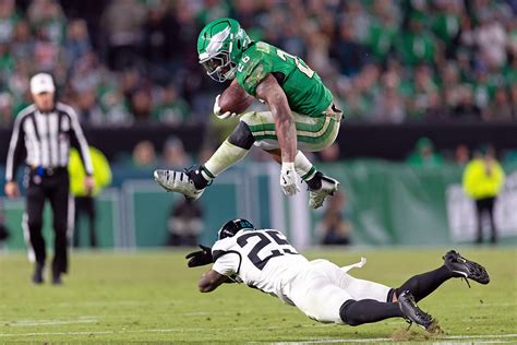 Soaring Philadelphia Eagles Saquon Barkley Signing Proves Pivotal As New York Giants Sink