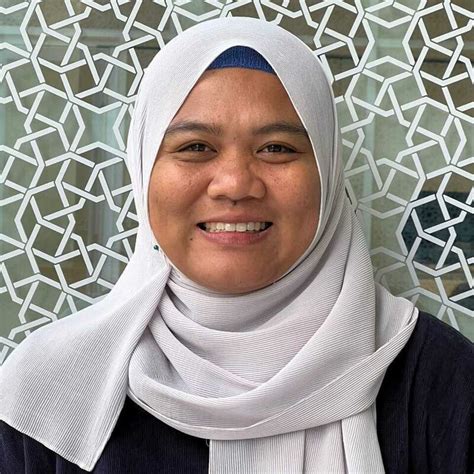 Dr Nia Deliana Memos