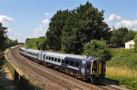 Class 159 Tomcurtisrailgallery