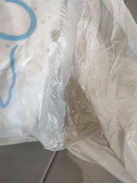 Наполнитель для кошачьего туалета Cindy Cat Bentonite комкующийся глиняный без отдушки 48 л