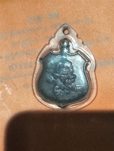 หลวงพ่อลำใยนั่งบนหลังเสือปี พ ศ2545 Ennxo