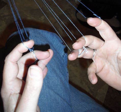 Tangible Daydreams Tutorial Basic Finger Loop Braiding