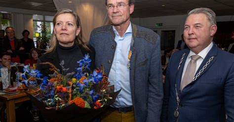 Bas Van Raaij 63 Geridderd In Vilsteren Vanwege Verdiensten In Geestelijke Gezondheidszorg