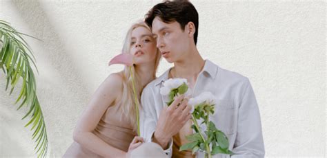 Gemini Compatibility Finding Love In All The Right Signs The Venus Rose