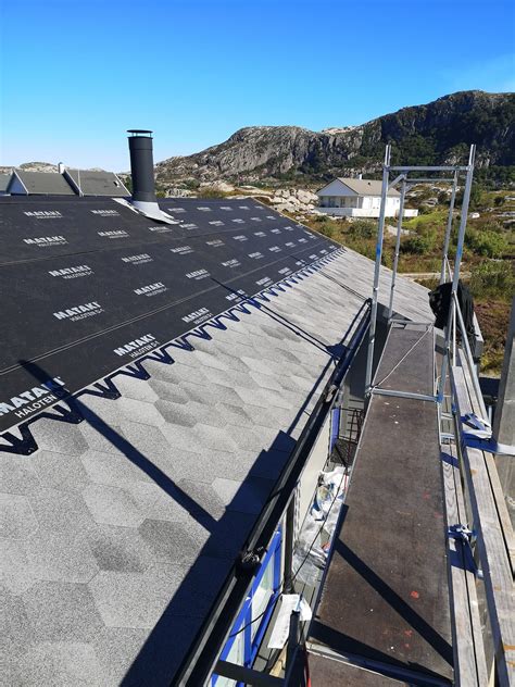 Gulen Bygg As Ny Shingel På Hytte Mjømna Icopal Skifer Facebook