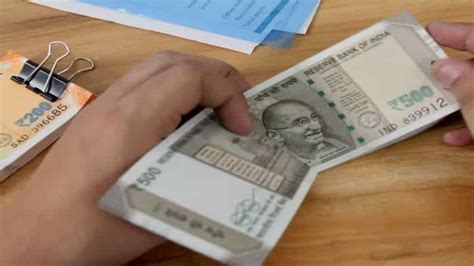 Ppf Vs Sip Which Option Can Help You Reach Sooner At Rs 2 Crore Corpus Know Calculations Zee