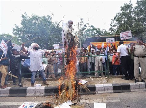 Furniture Traders Protest Against Gst Governance Now
