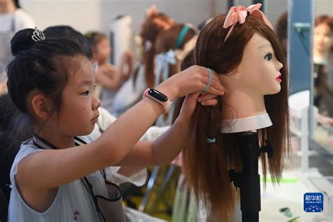 저장 항저우 여름방학 맞아 어린이들 다양한 직업체험