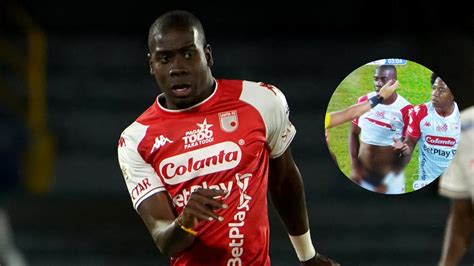 Jugador Del Santa Fe Explicó Por Qué Mostró Sus Partes íntimas En Pleno Partido Mi Esposa E