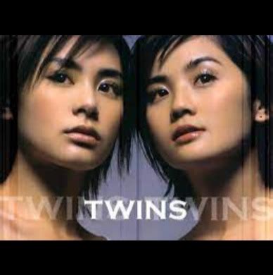戀愛大過天 Luen oi dai gwo tin with pinyin Song Lyrics and Music by