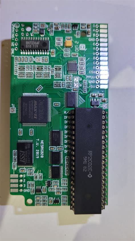 Famicom Modded To Output RGB Signal With NesRGB Famicom Modded To Output RGB Signal With NesRGB