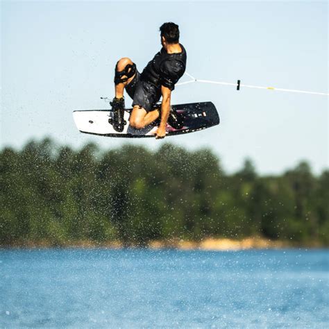 Hyperlite Cryptic Wakeboard 2022