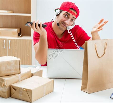 우체국 택배센터 콜센터 직원 사진 사진 무료 다운로드 Lovepik