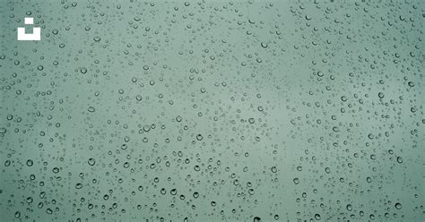 창문 유리에 빗방울이 떨어집니다 사진 Unsplash의 무료 텍스처 이미지