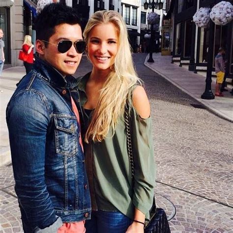 Pin By Chester On Asian Male White Female Couples Female Cute Couples