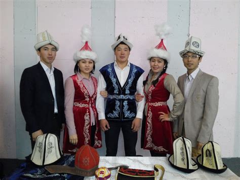 Кыргызская национальная одежда 49 фото